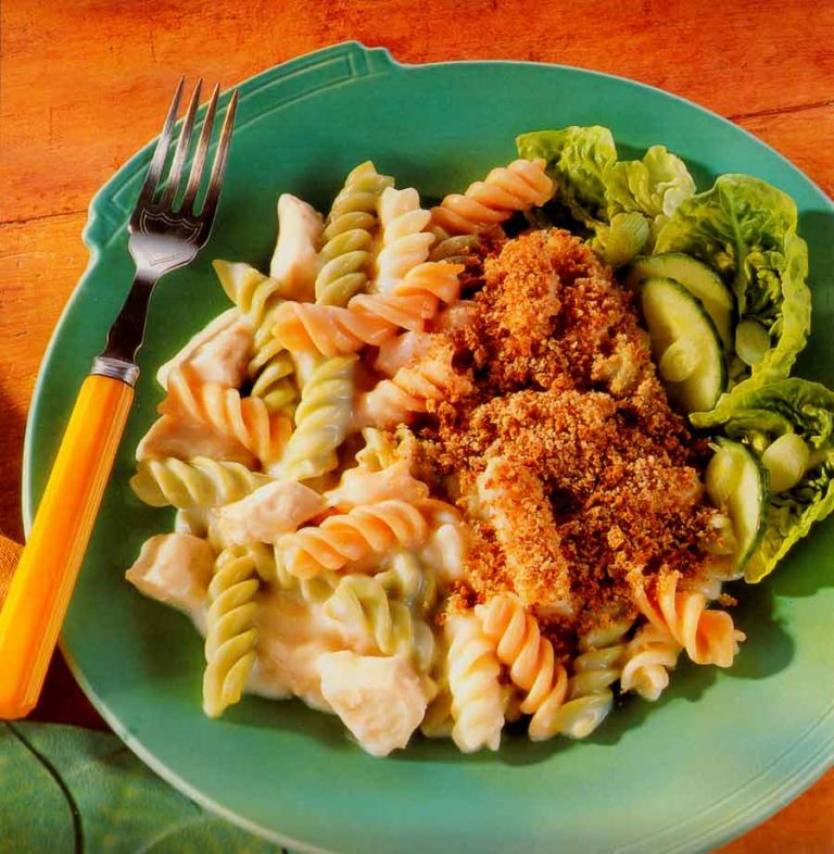 Chicken and Pasta Twist Bake Recipe - RecipeMatic