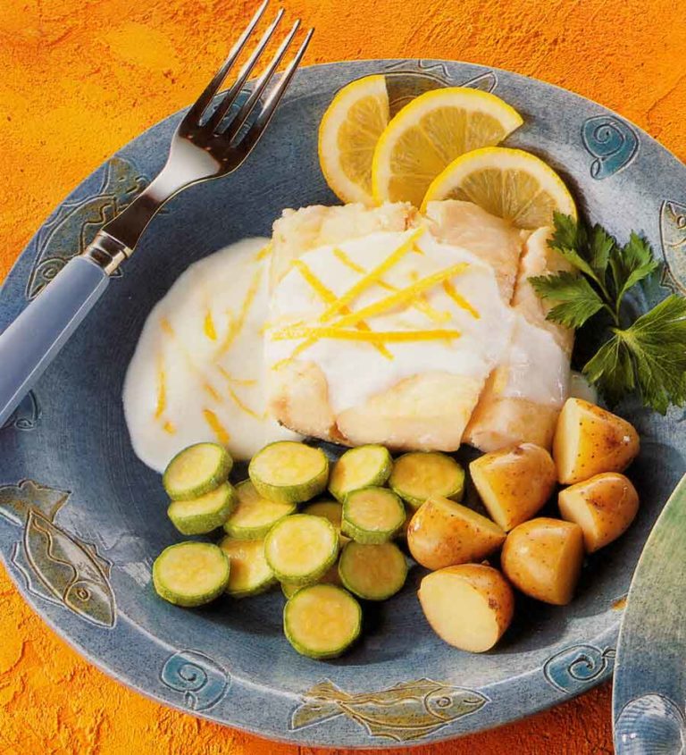 Low Fat Diet: Hoki with Light Lemon Sauce Recipe - RecipeMatic