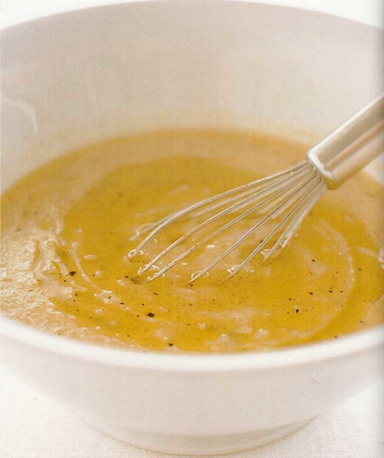 Easy Simple Vinaigrette Recipe - RecipeMatic