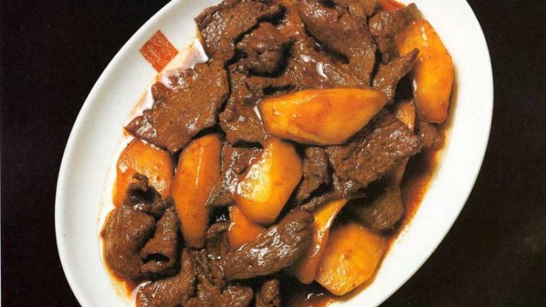 Stir-fry Beef with Mango Slices Recipe - RecipeMatic